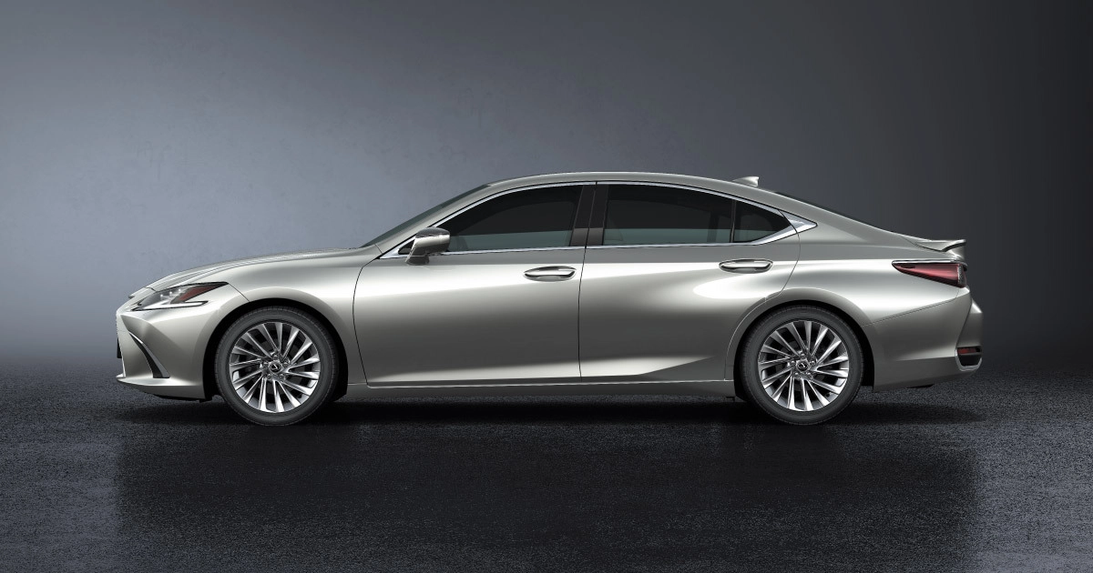Lexus ES – Premium Luxury Sedan Car in Kuwait